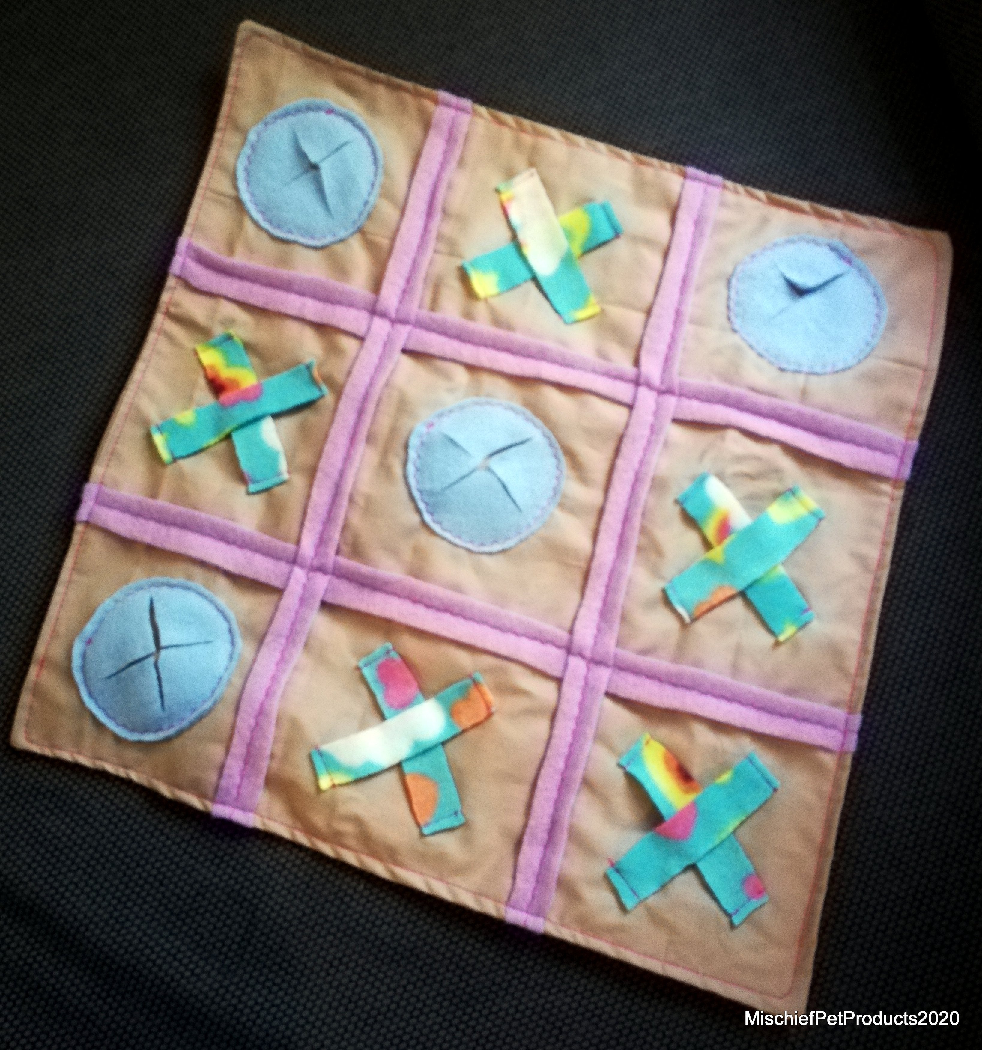 Tic Tac Toe Forager Mat – Mischief Pet Products